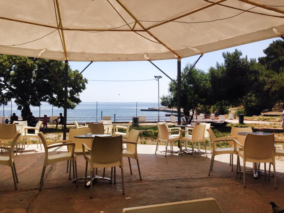 Valkane beach bar Pula